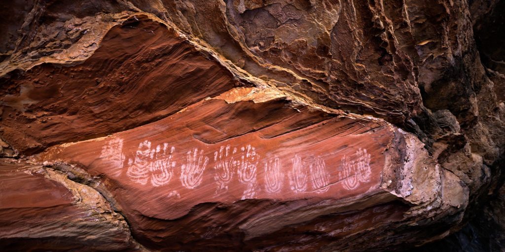 cave of 200 hands // ADVENTR.co