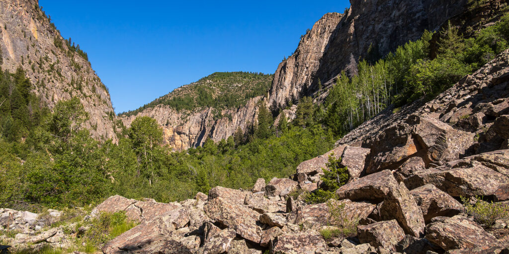 Dark Canyon Trail to the Devils Stairway // ADVENTR.co