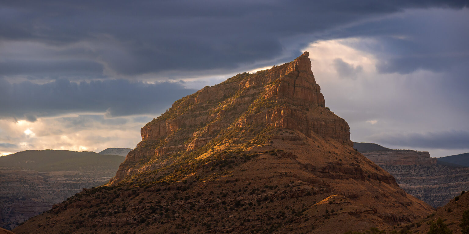 Little Book Cliffs: Main Canyon to Cottonwood Canyon // ADVENTR.co