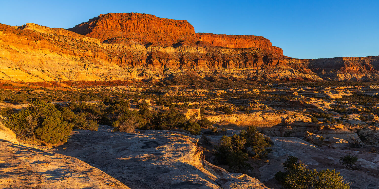 Under The Ledge: Waterhole Flat to Teapot Canyon // ADVENTR.co