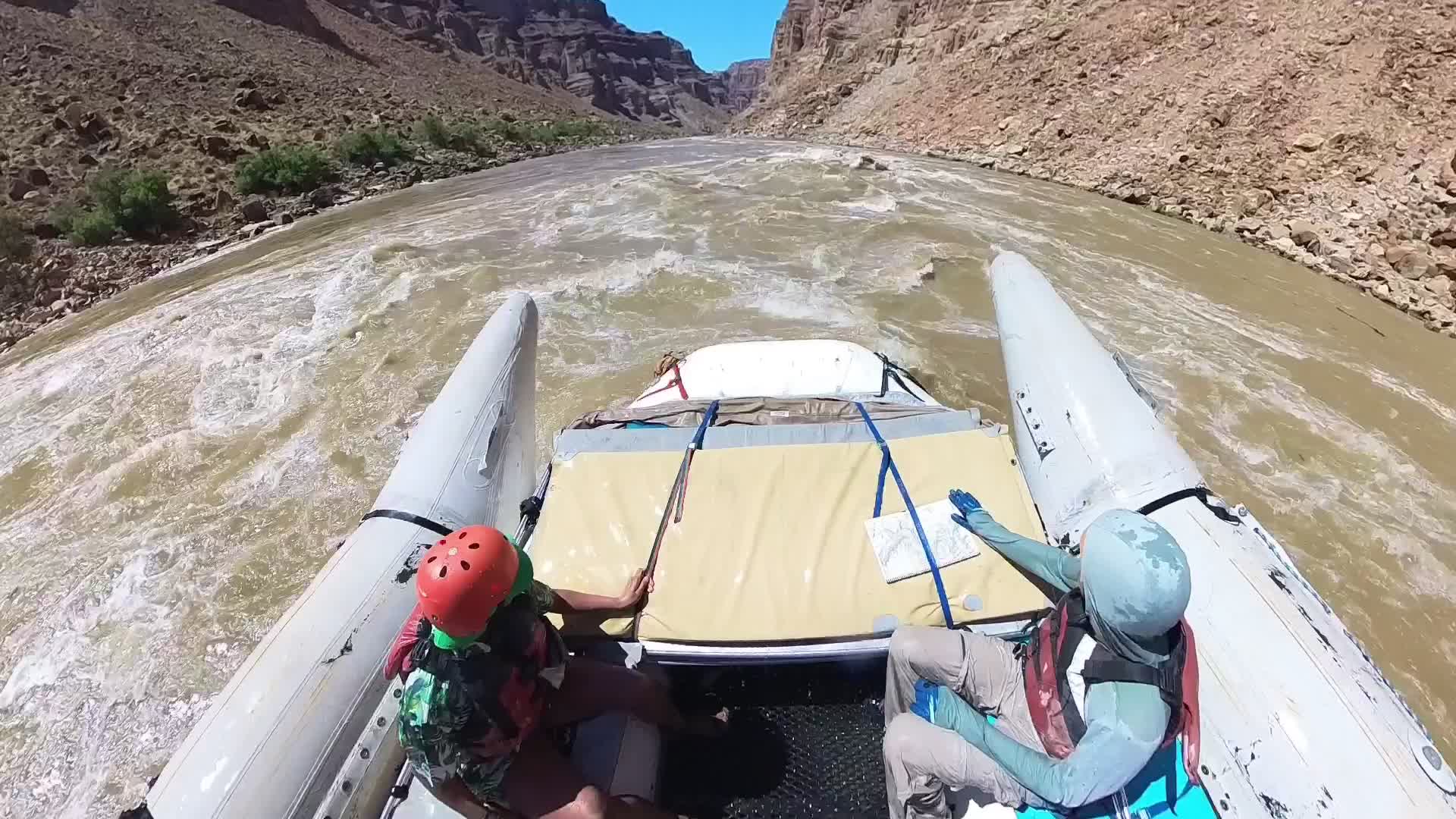 Rapids in Cataract Canyon // ADVENTR.co